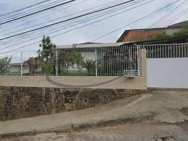 Casa / Sobrado para Venda em São José/SC Barreiros 3 Quartos
