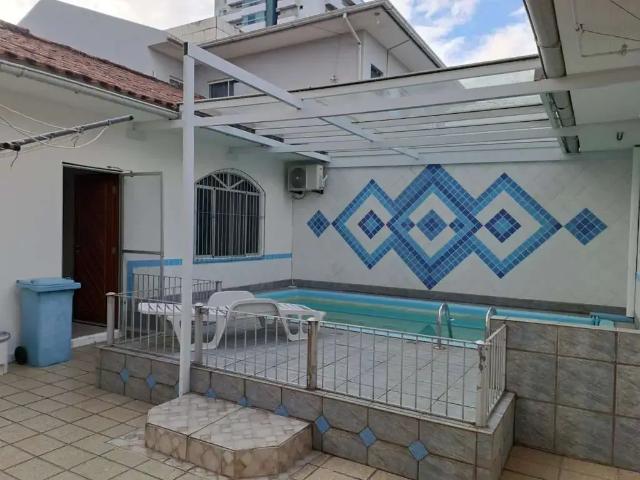 Casa / Sobrado para Venda em São José/SC Barreiros 3 Quartos