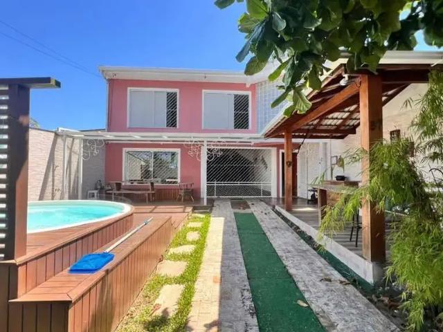 Casa / Sobrado para Venda em São José/SC Barreiros 3 Quartos