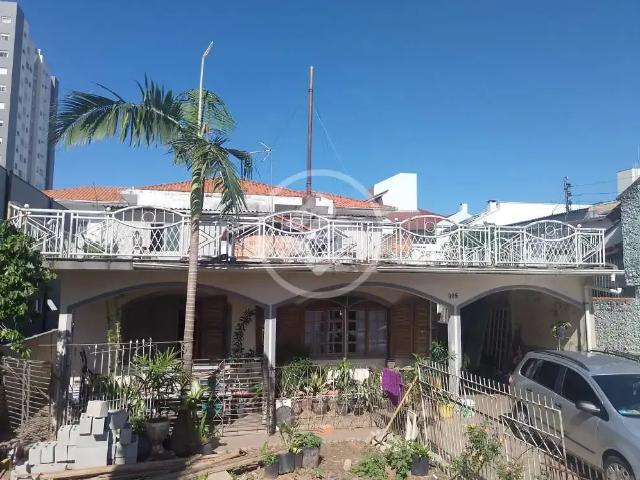Casa / Sobrado para Venda em São José/SC Barreiros 3 Quartos