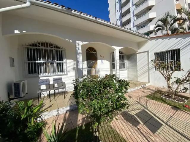 Casa / Sobrado para Venda em São José/SC Barreiros 3 Quartos