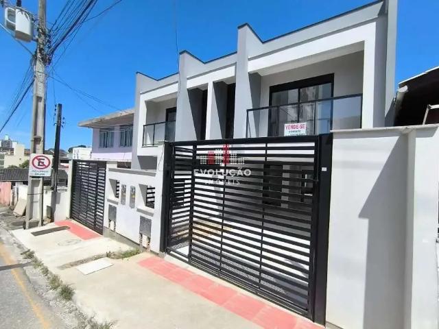 Casa / Sobrado para Venda em São José/SC Barreiros 3 Quartos