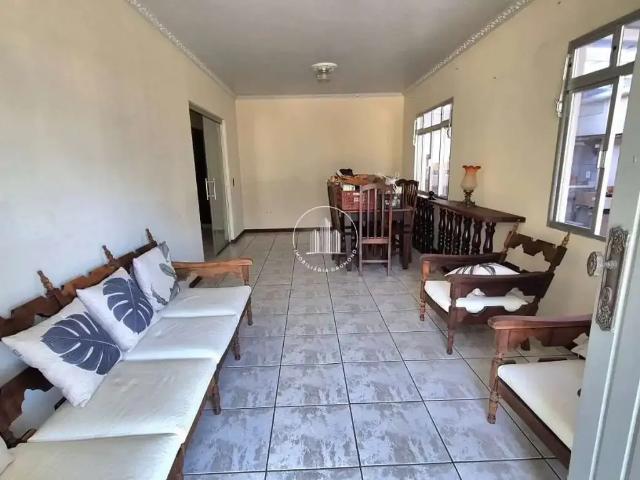 Casa / Sobrado para Venda em São José/SC Barreiros 3 Quartos