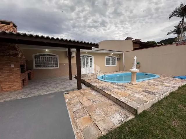 Casa / Sobrado para Venda em São José/SC Bela Vista 2 Quartos