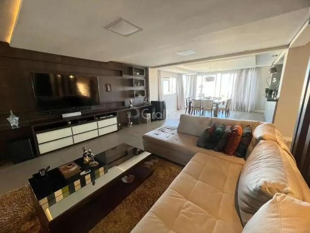 Casa / Sobrado para Venda em São José/SC Bosque das Mansões 5 Quartos