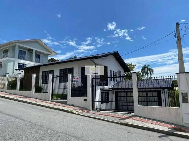 Casa / Sobrado para Venda em São José/SC Centro 4 Quartos