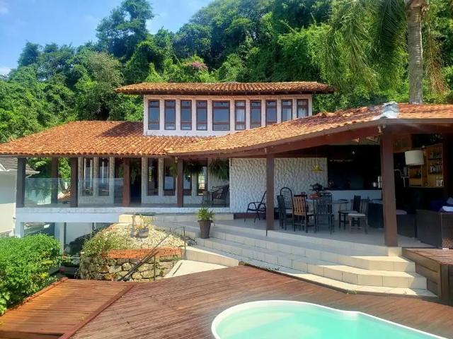 Casa / Sobrado para Venda em São José/SC Centro 5 Quartos