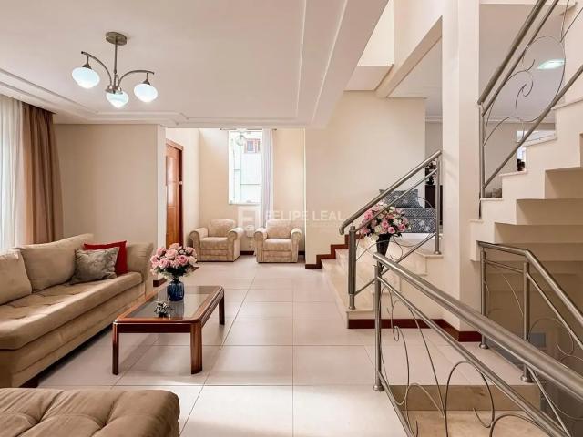 Casa / Sobrado para Venda em São José/SC Centro 6 Quartos