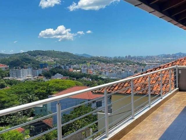 Casa / Sobrado para Venda em São José/SC Centro 3 Quartos