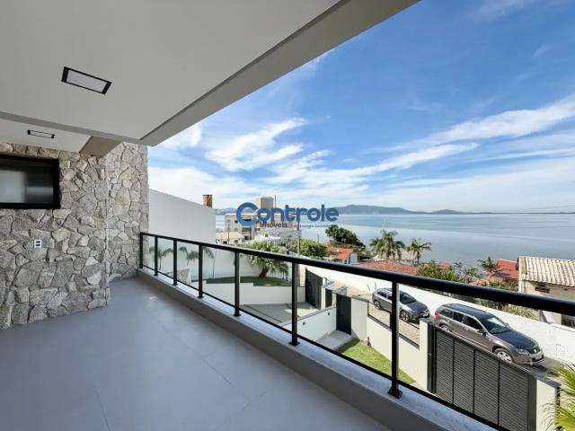 Casa / Sobrado para Venda em São José/SC Centro 3 Quartos