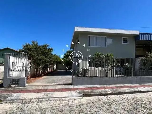 Casa / Sobrado para Venda em São José/SC Fazenda Santo Antônio 4 Quartos
