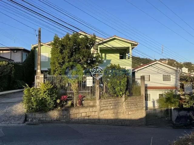 Casa / Sobrado para Venda em São José/SC Fazenda Santo Antônio 8 Quartos