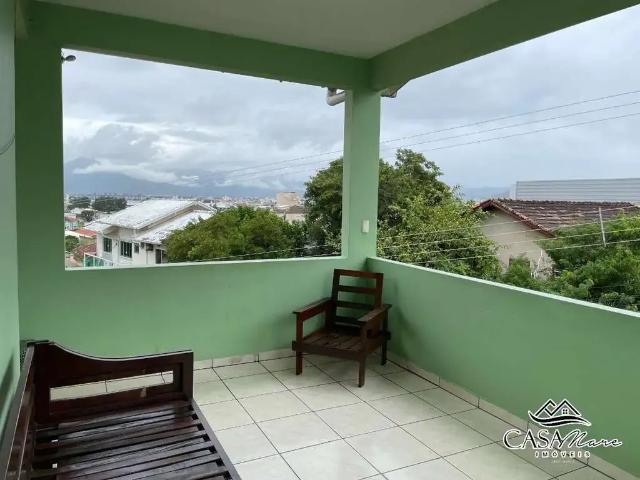 Casa / Sobrado para Venda em São José/SC Fazenda Santo Antônio 8 Quartos