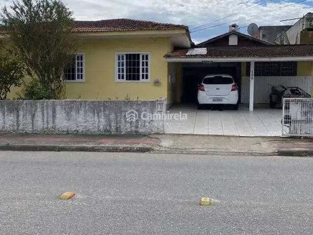 Casa / Sobrado para Venda em São José/SC Fazenda Santo Antônio 3 Quartos