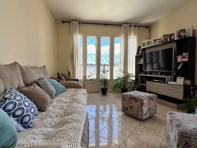 Casa / Sobrado para Venda em São José/SC Flor de Nápolis 3 Quartos