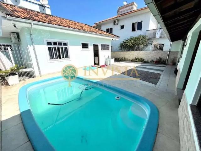 Casa / Sobrado para Venda em São José/SC Flor de Nápolis 3 Quartos