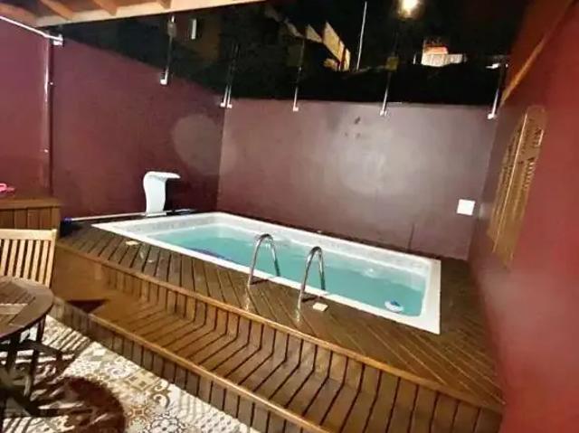 Casa / Sobrado para Venda em São José/SC Forquilhas 3 Quartos