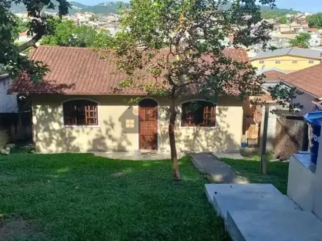 Casa / Sobrado para Venda em São José/SC Forquilhas 3 Quartos