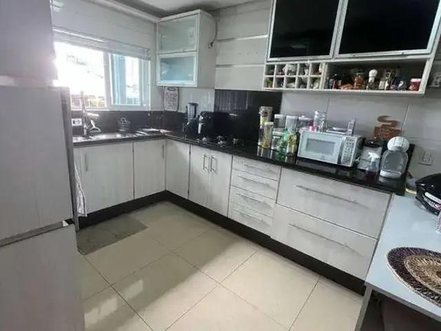 Casa / Sobrado para Venda em São José/SC Forquilhas 4 Quartos