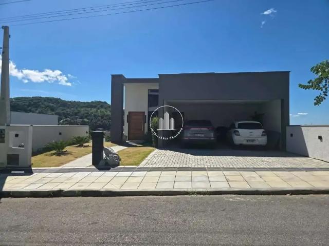 Casa / Sobrado para Venda em São José/SC Forquilhas 4 Quartos
