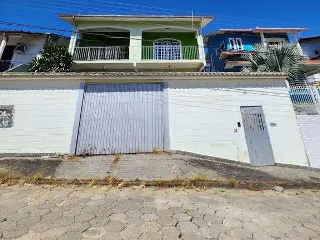 Casa / Sobrado para Venda em São José/SC Forquilhinhas 3 Quartos