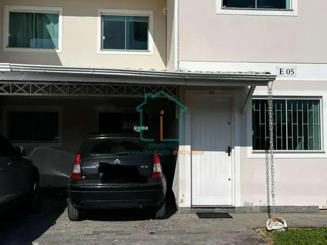 Casa / Sobrado para Venda em São José/SC Forquilhinhas 2 Quartos