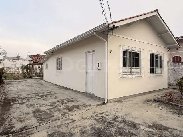 Casa / Sobrado para Venda em São José/SC Ipiranga 2 Quartos