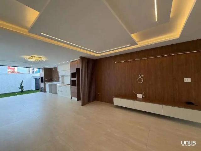 Casa / Sobrado para Venda em São José/SC Ipiranga 3 Quartos