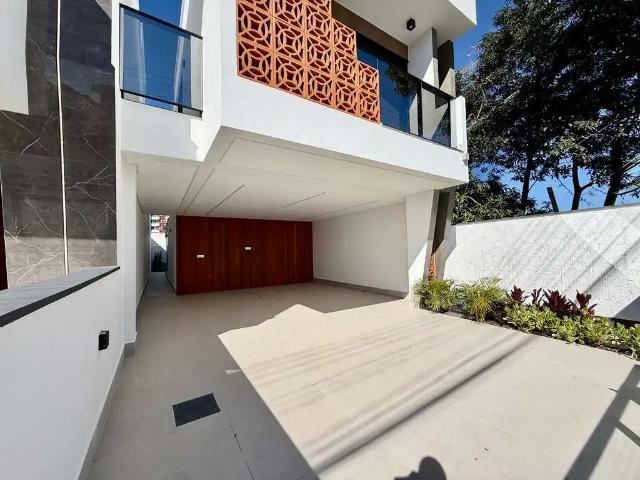 Casa / Sobrado para Venda em São José/SC Ipiranga 3 Quartos