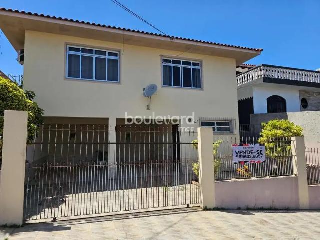 Casa / Sobrado para Venda em São José/SC Ipiranga 3 Quartos
