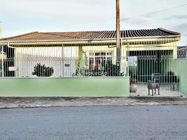 Casa / Sobrado para Venda em São José/SC Ipiranga 3 Quartos
