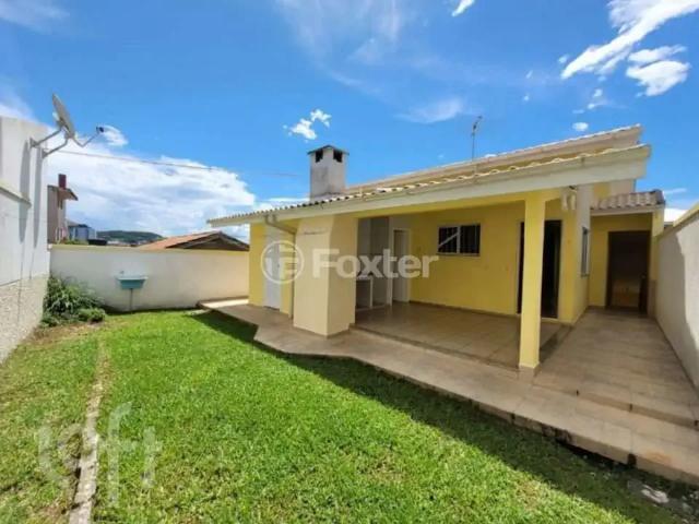 Casa / Sobrado para Venda em São José/SC Ipiranga 3 Quartos