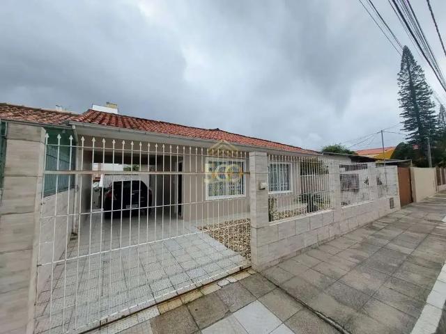 Casa / Sobrado para Venda em São José/SC Ipiranga 5 Quartos