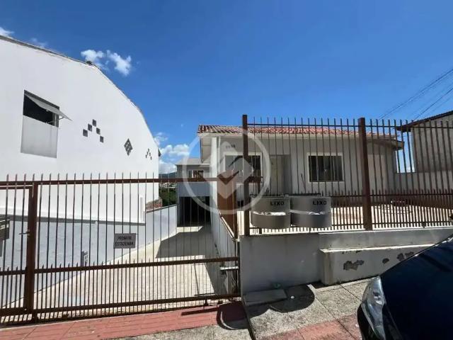 Casa / Sobrado para Venda em São José/SC Ipiranga 7 Quartos