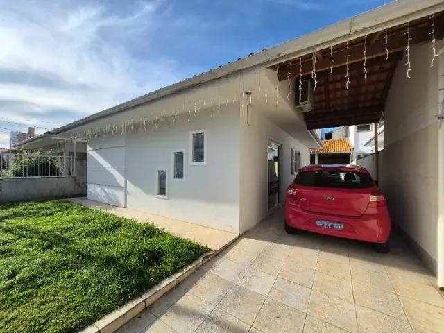 Casa / Sobrado para Venda em São José/SC Jardim Cidade de Florianópolis 3 Quartos