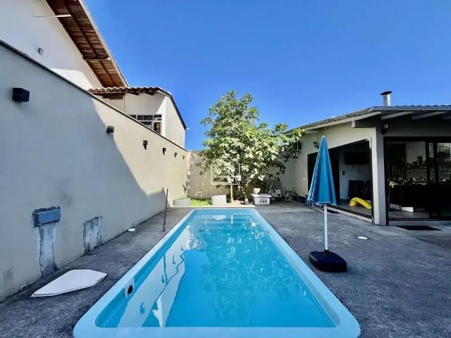 Casa / Sobrado para Venda em São José/SC Jardim Cidade de Florianópolis 3 Quartos