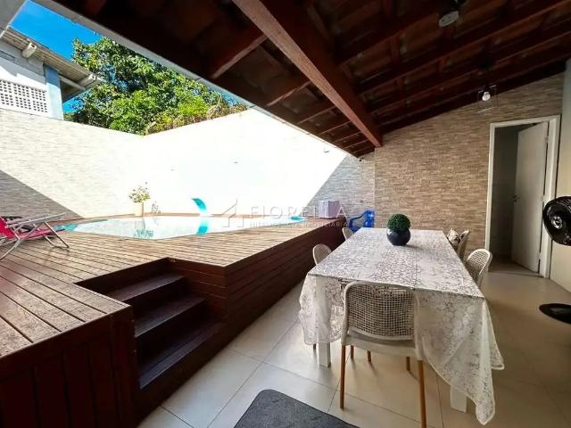 Casa / Sobrado para Venda em São José/SC Picadas do Sul 3 Quartos
