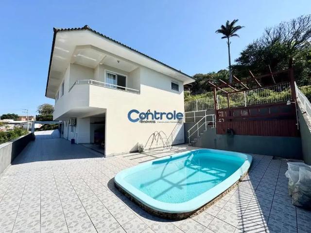 Casa / Sobrado para Venda em São José/SC Ponta de Baixo 3 Quartos