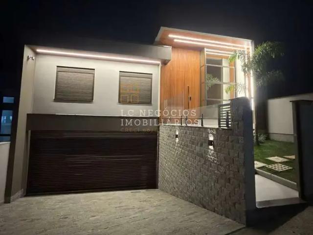 Casa / Sobrado para Venda em São José/SC Potecas 3 Quartos