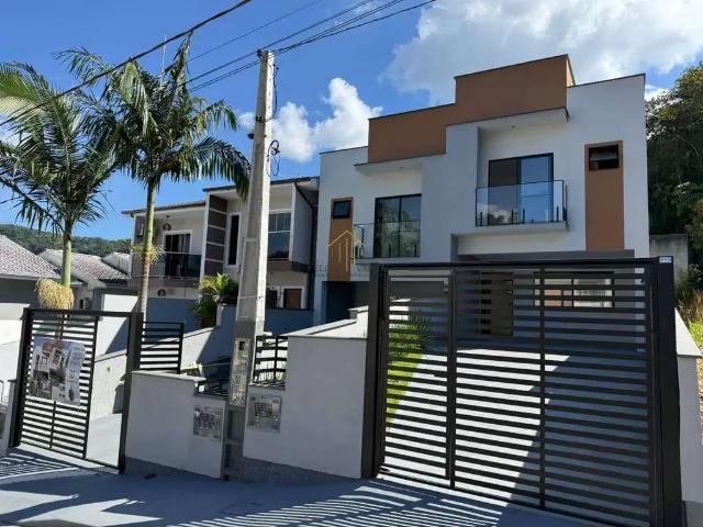 Casa / Sobrado para Venda em São José/SC Potecas 3 Quartos
