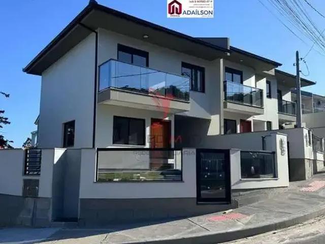 Casa / Sobrado para Venda em São José/SC Potecas 3 Quartos