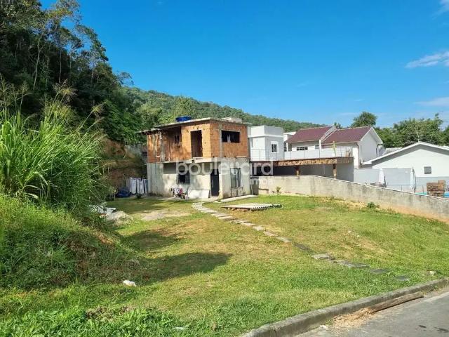 Casa / Sobrado para Venda em São José/SC Potecas 2 Quartos