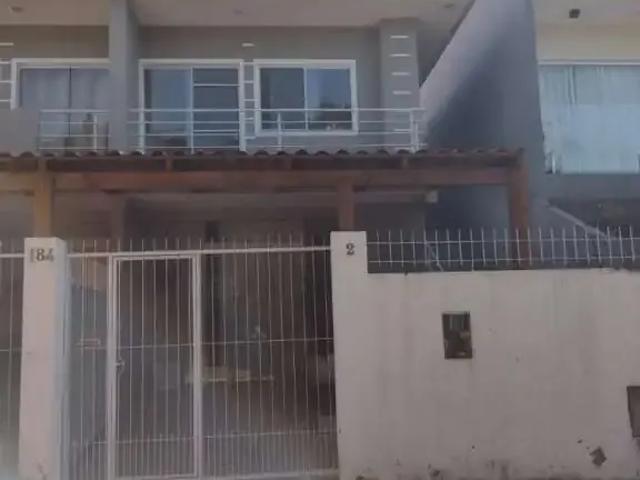 Casa / Sobrado para Venda em São José/SC Potecas 2 Quartos