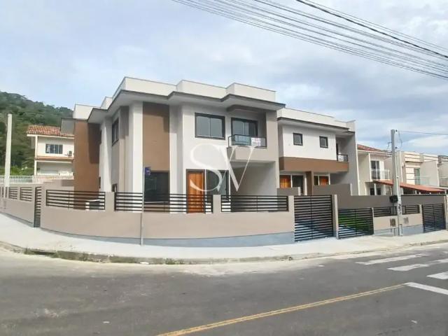 Casa / Sobrado para Venda em São José/SC Potecas 2 Quartos