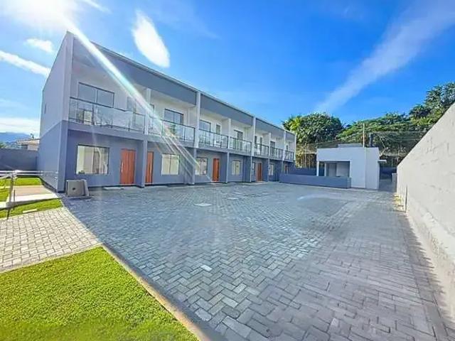Casa / Sobrado para Venda em São José/SC Real Parque 2 Quartos