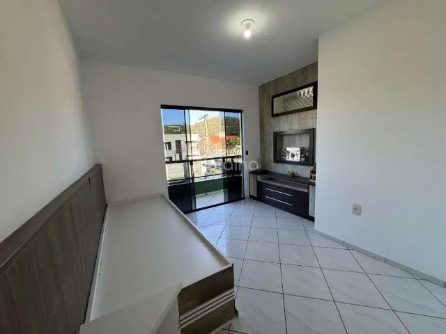 Casa / Sobrado para Venda em São José/SC Real Parque 3 Quartos