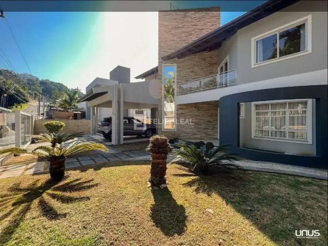 Casa / Sobrado para Venda em São José/SC Roçado 4 Quartos