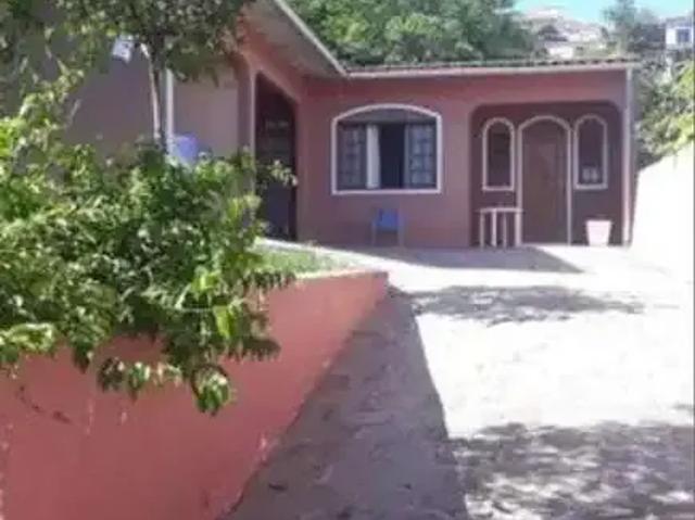 Casa / Sobrado para Venda em São José/SC Roçado 3 Quartos