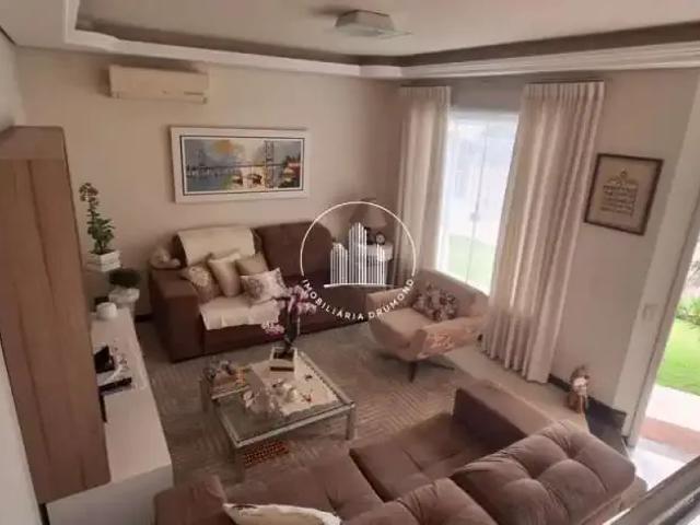 Casa / Sobrado para Venda em São José/SC Roçado 3 Quartos