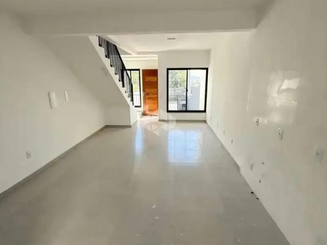 Casa / Sobrado para Venda em São José/SC Serraria 2 Quartos